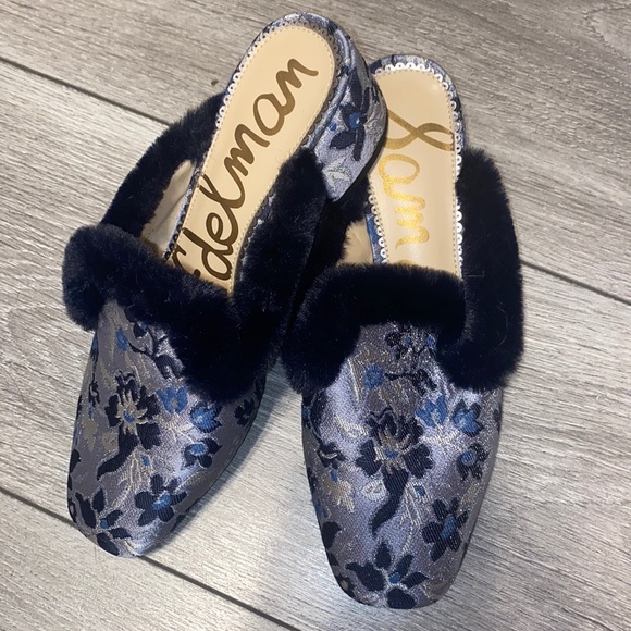 Sam Edelman | Shoes | Sam Edelman Navy Printed Satin And Faux Fur ...